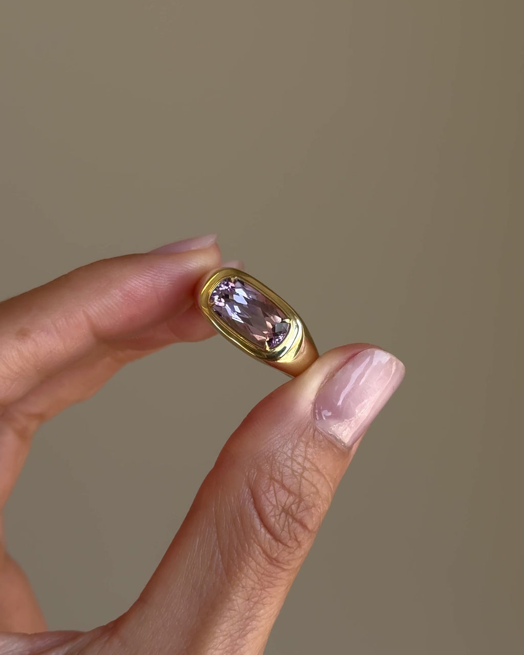 Gemstone Signet Ring / No. 5 – Maggi Simpkins