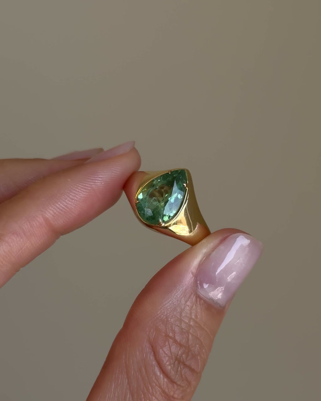 Gemstone Signet Ring / No. 8 – Maggi Simpkins